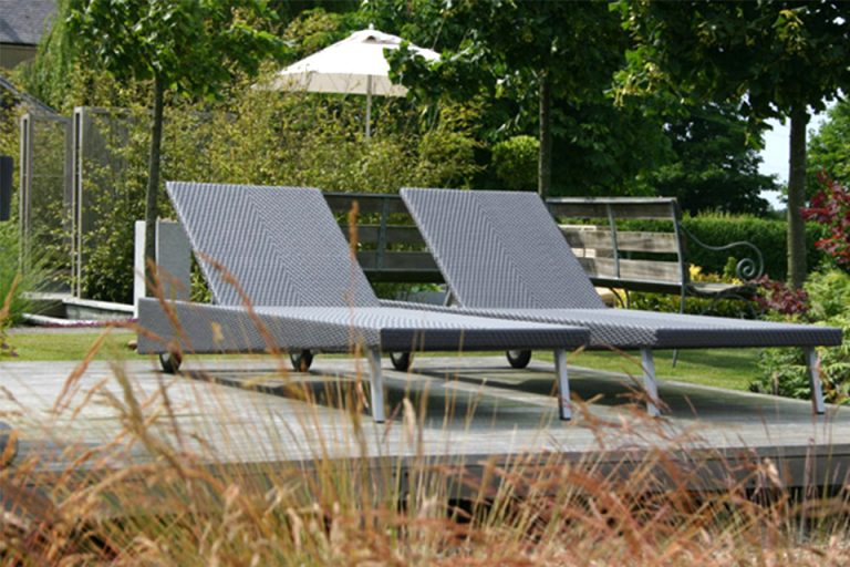Hugo Contemporary Sunbed - Bau Outdoors
